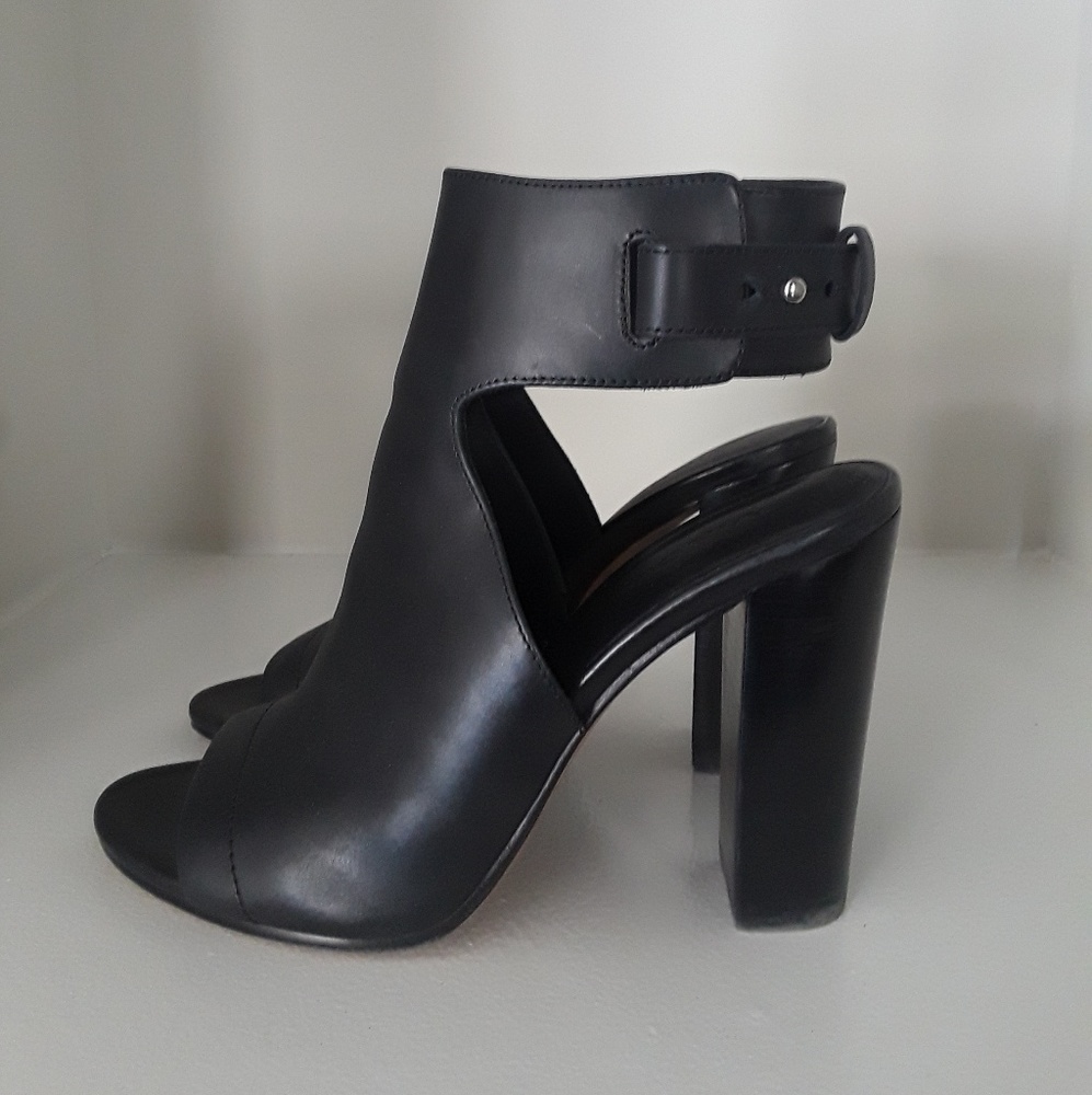 Vince Black Leather Ankle Strap Open Toe Bootie - Gem